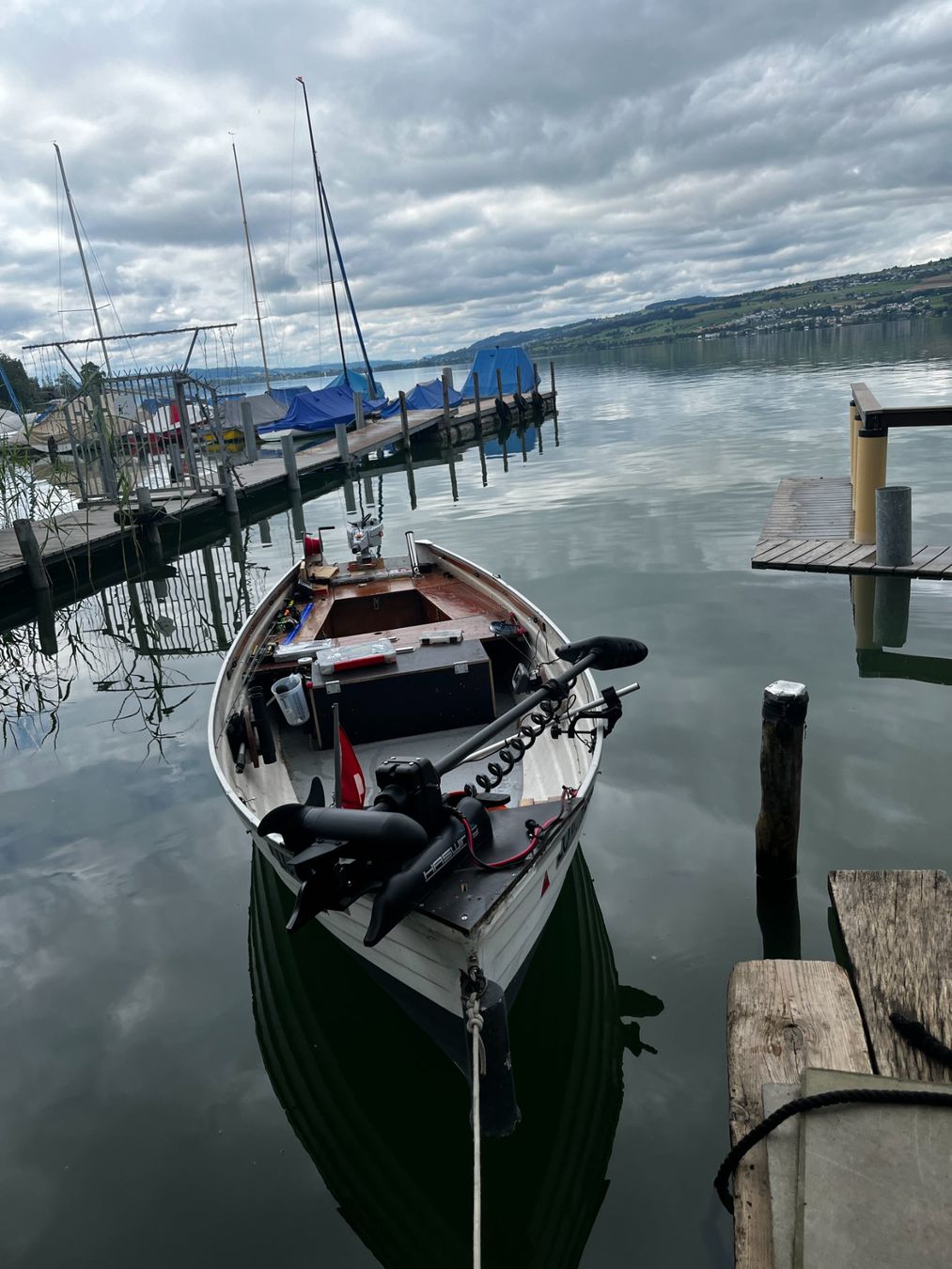 Fischerboot mit Anhänger (Gebraucht) in Alberswil für CHF 1500 – nur Abholung auf Ricardo kaufen