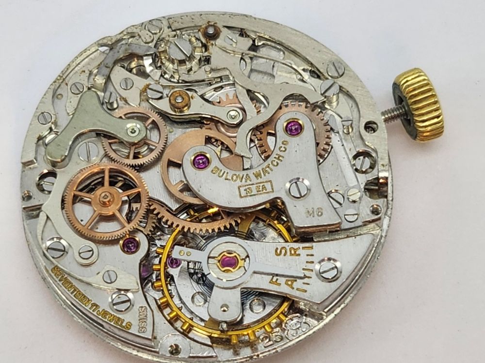 Bulova Chronograph 13 EA Kal. Valjoux 23 mit Zifferblatt | Kaufen auf ...