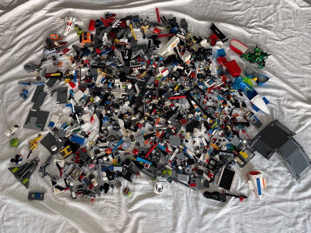 7kg Legos mit Minifiguren ab 1.-! Ohne Anleitungen | Kaufen auf Ricardo