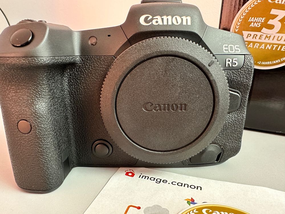 Canon EOS R5 - 45 Mpx, Vollformat (Wie neu!) (Gebraucht) in Grabs für CHF 2860 – mit Lieferung ...