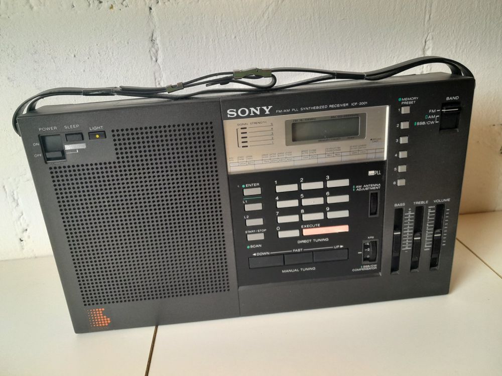 SONY ICF 2001 FM/AM SYNTHESIZED Weltempfänger (22) (Gebraucht) in ...