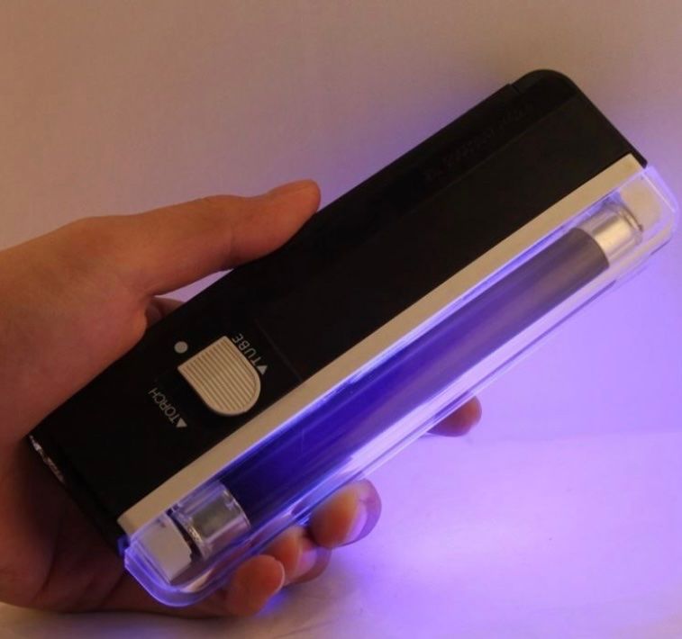Handheld blacklight UV-Lampe und Tasche Lampe (Neu (gemäss Beschreibung ...