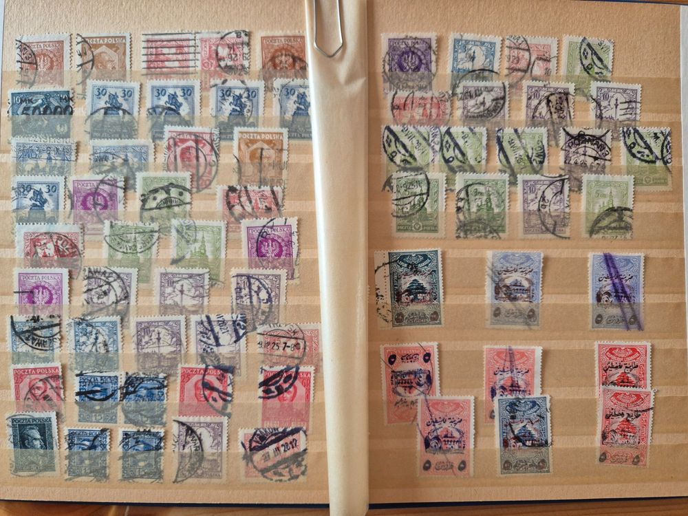 Briefmarken weltweit in Album Blau Zustand gemäss Bilder (Gebraucht) in ...
