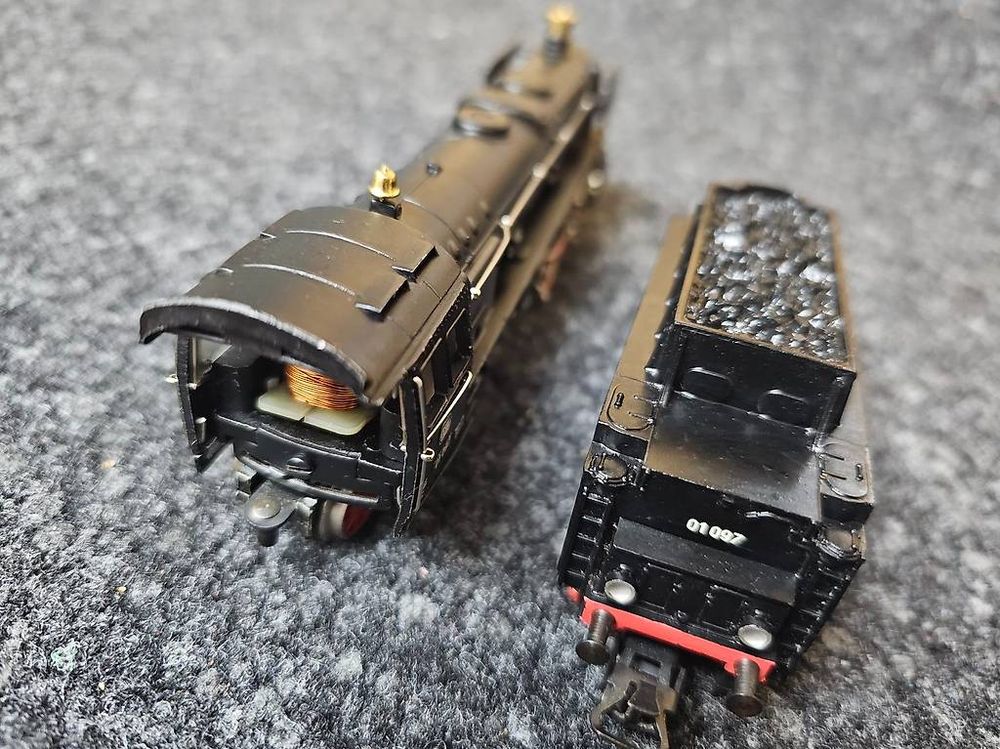 Lok mit Tender 01097 Achsfolge 2` C1`, BR 01 der DB,schwarz. (Neu (gemäss Beschreibung)) in ...