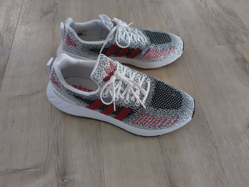ADIDAS Schuhe Swift Run 22 (Gebraucht) in Dättwil AG für CHF 32.5 – mit ...