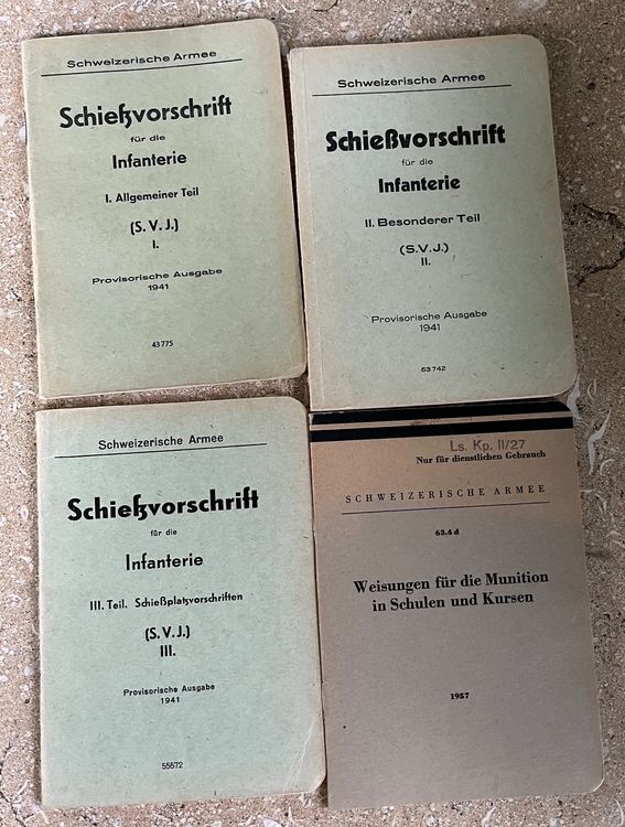 Armee Schiessvorschriften (3 Stück) Weisungen Munition (Gebraucht) in ...