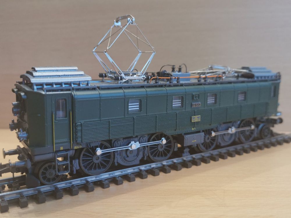 Roco SBB BE 4/6 m. ESU digitalisiert und LED Schweizer Licht (Neu ...