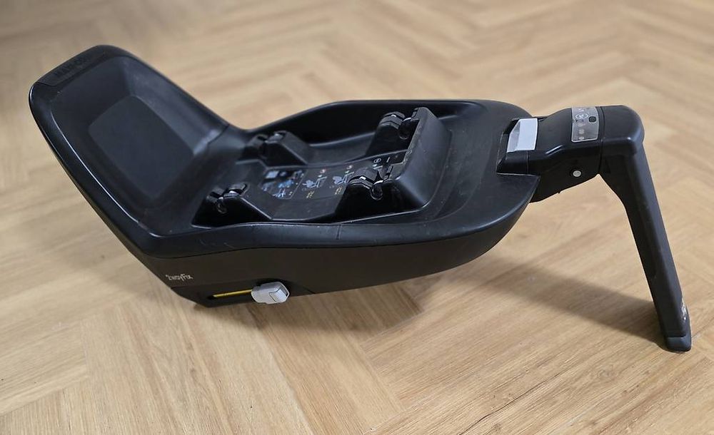 Maxi-Cosi 2Way Fix (Gebraucht) in Basel für CHF 30 – nur Abholung auf ...
