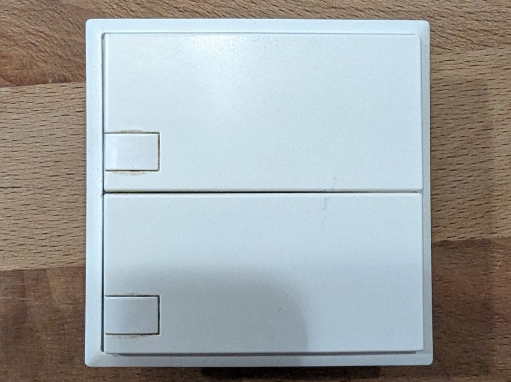 KNX Taster 4fach mit 2 Taster Abdeckung Feller | Kaufen auf Ricardo