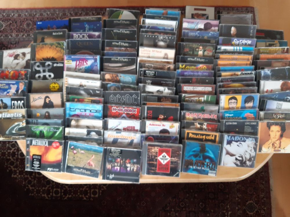 CD Sammlung (Gebraucht) in Gunten für CHF 21 – mit Lieferung auf ...
