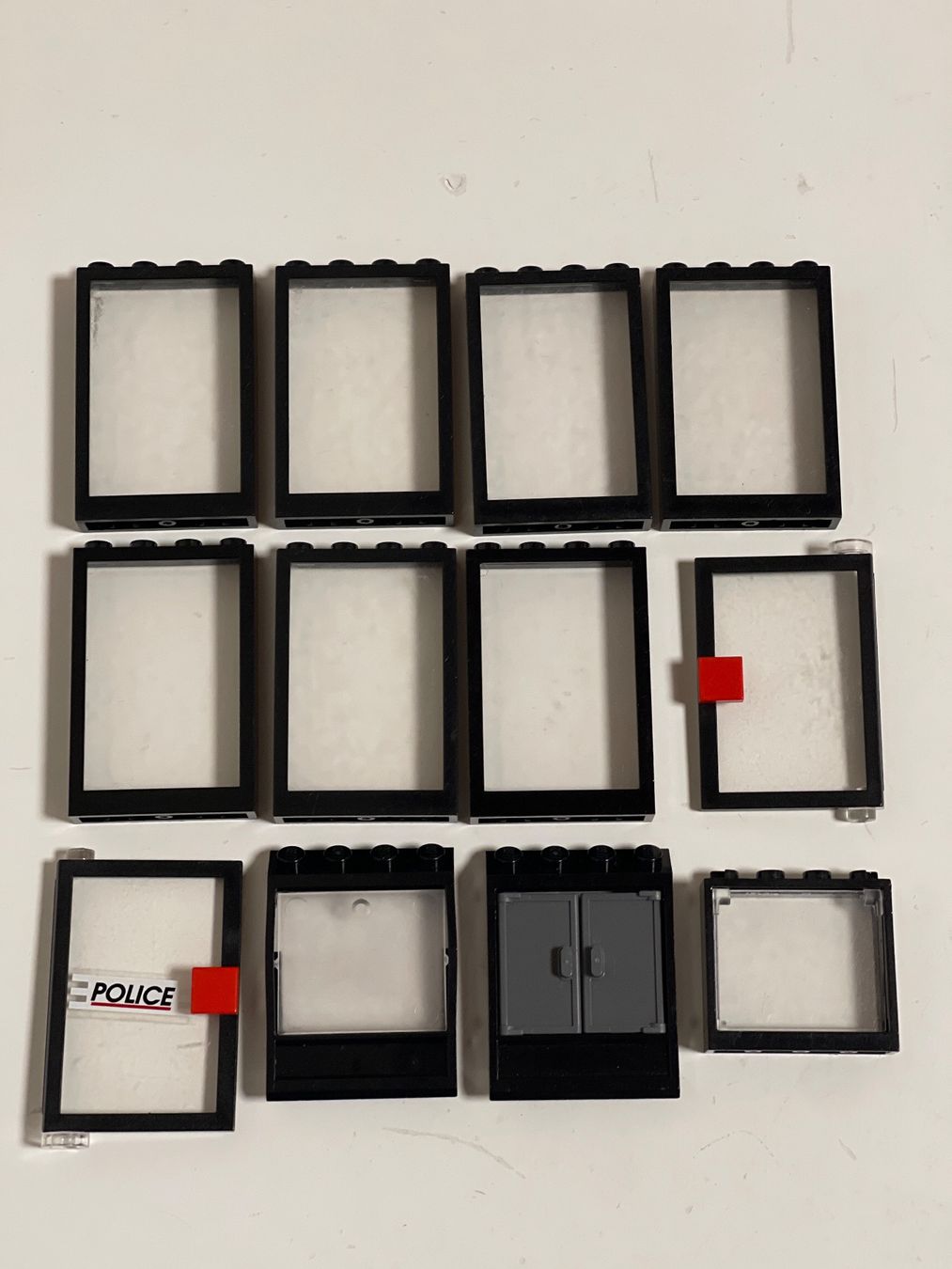 LEGO - Türen und Fenster( Schwartz) (Gebraucht) in Gelterkinden für CHF ...