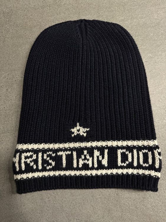 Authentique Bonnet DIOR Neuf D-white (Neuf avec emballage d'origine) à ...