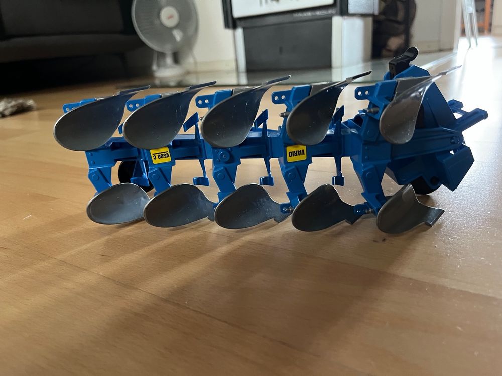 Bruder Wendepflug Spielzeug für Kinder (Gebraucht) in Ermatingen für ...