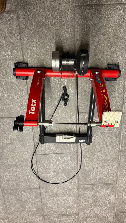Tacx Cycleforce ONE Trainingsrolle (Gebraucht) in Rothenburg für CHF 5 ...