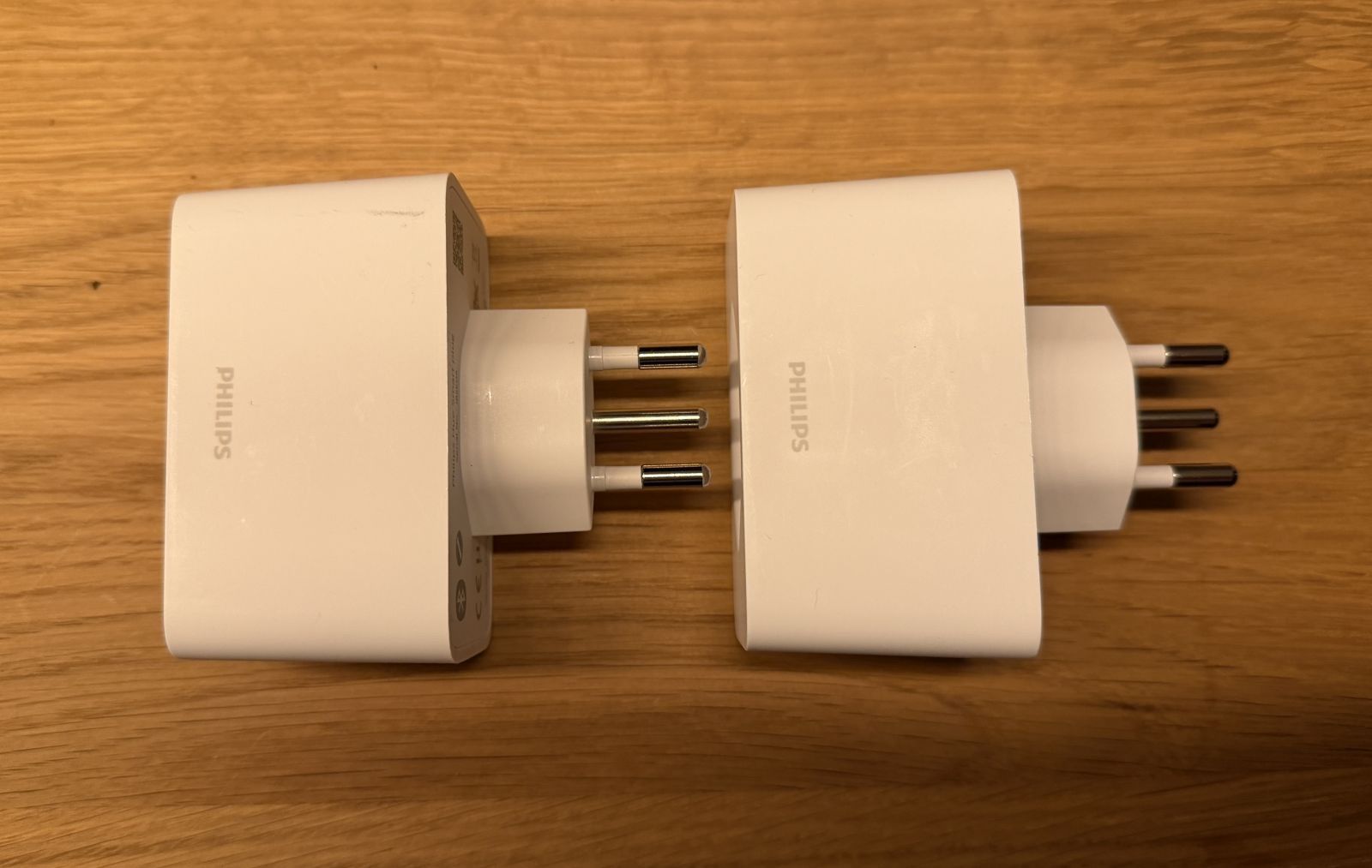 2x Philips Hue Smart Plug (CH) (Gebraucht) in St. Gallen für CHF 35 ...