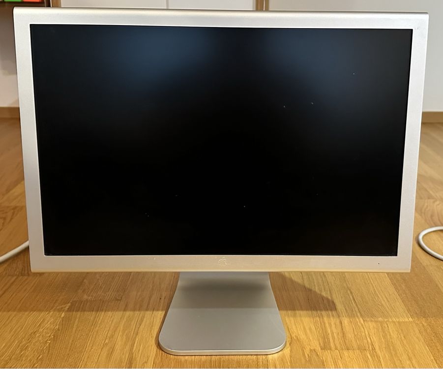 Apple Cinema Display 20’’ with HDMI Adapter | Kaufen auf Ricardo