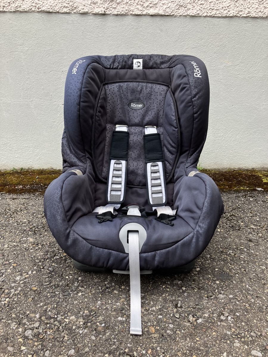 Britax Römer duo plus 9-18kg, Isofix (Gebraucht) in Gossau ZH für CHF ...