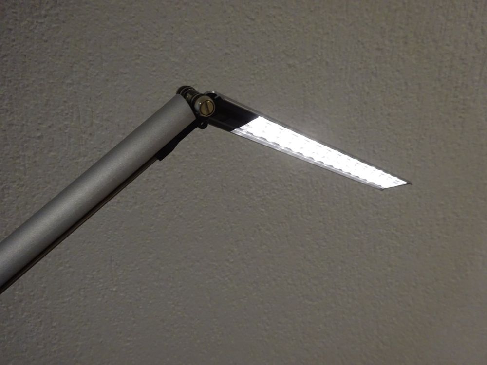 Equo Floor LED Lese-Stehleuchte (Gebraucht) in Birmenstorf für CHF 65 ...