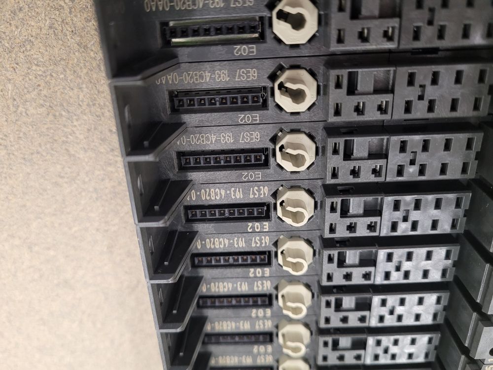 Siemens SPS / Simatic S7 6ES7 151-1AA05-0AB0 (Gebraucht) in Vitznau für ...