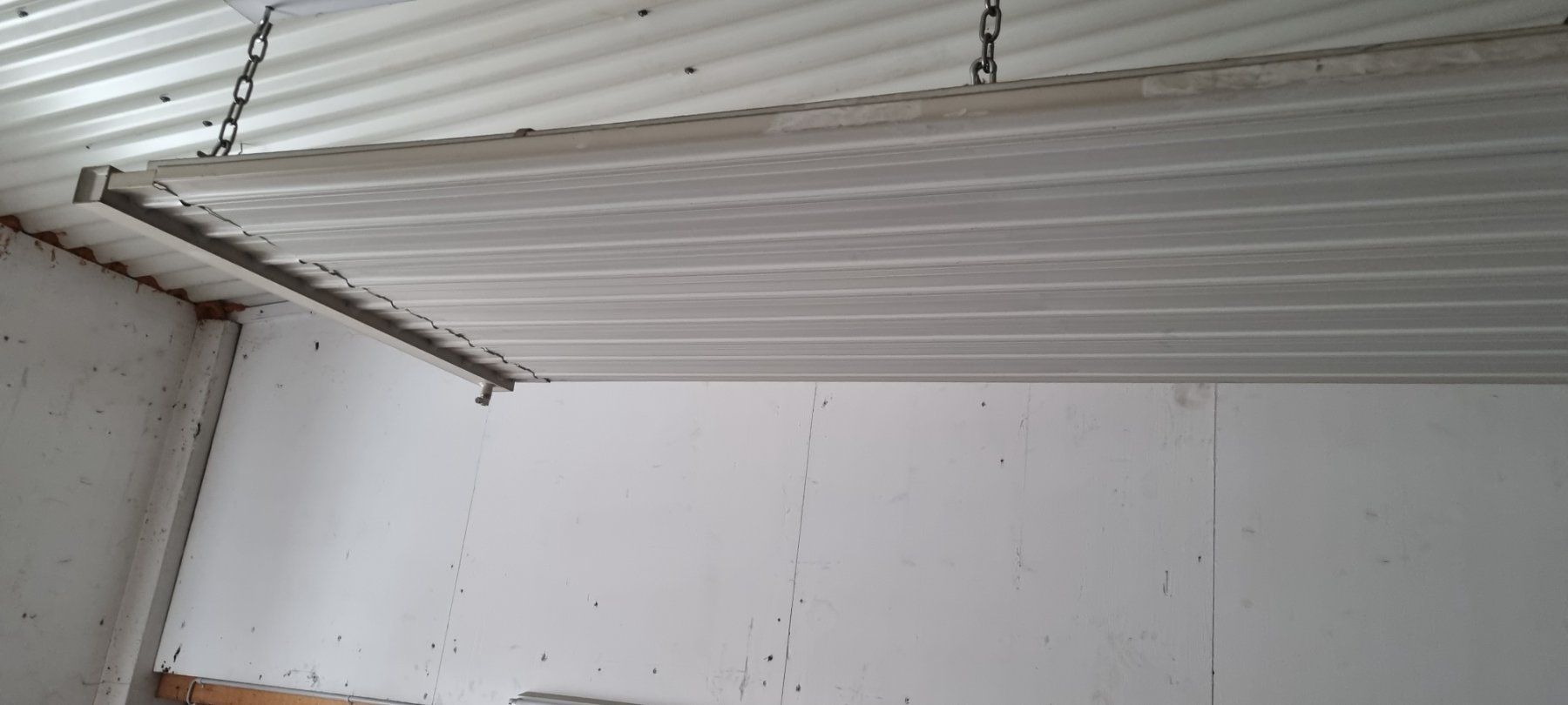 Deckenradiatoren – Länge 6 m, Breite 90 cm (Gebraucht) in Flawil für ...