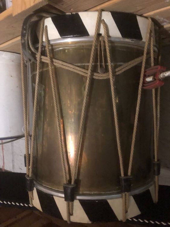 Opas alte Trommel im Jahre 1930 etwa (Gebraucht) in Basel für CHF 199 ...