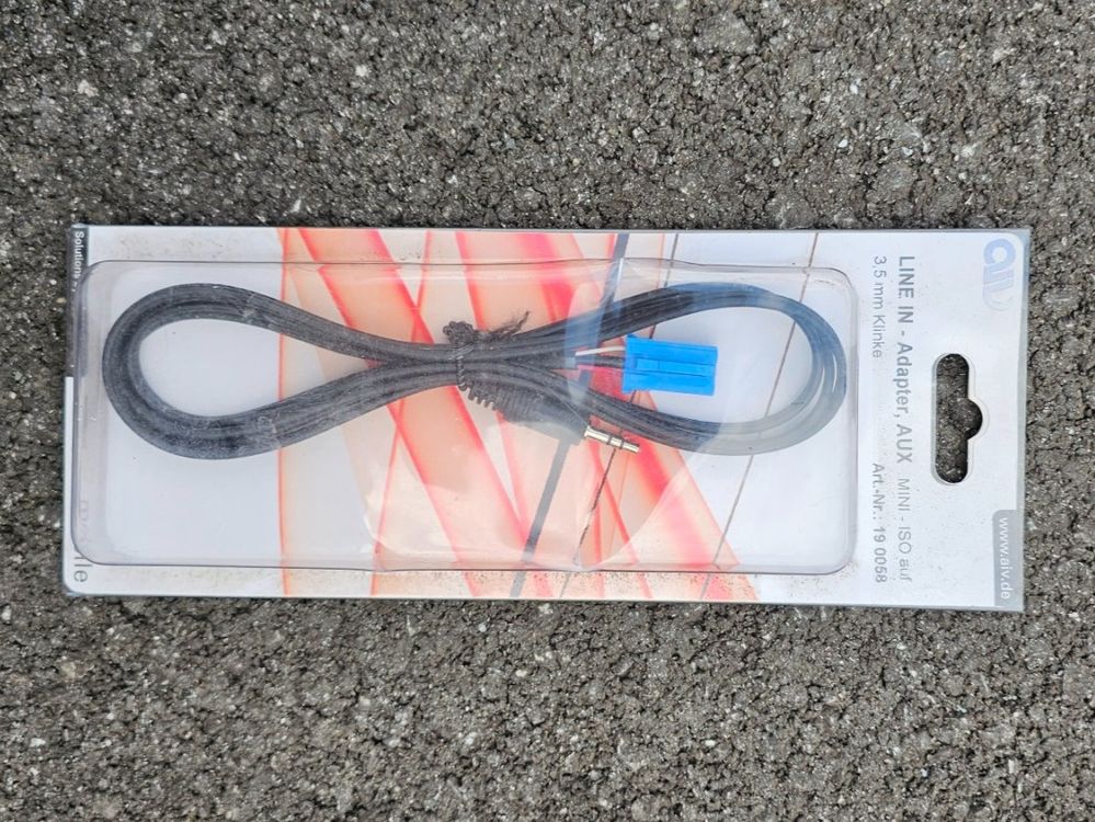 Adapter mini ISO - 3.5mm Klinke (Neu und originalverpackt) in Meiringen ...