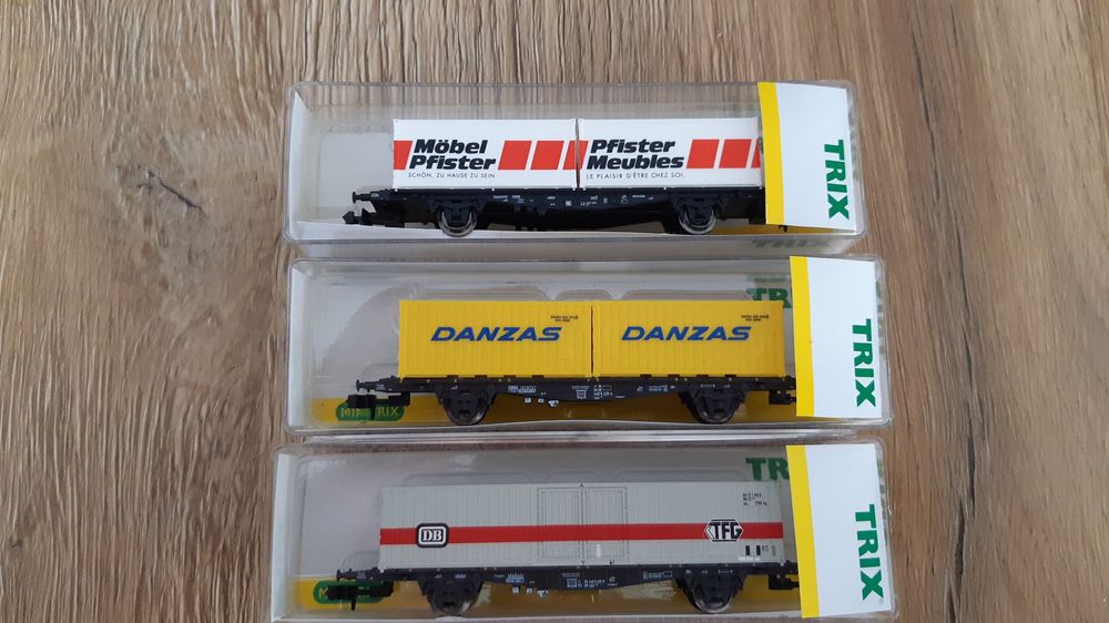 3 Minitrix Containerwagen (Gebraucht) in Liesberg Dorf für CHF 39 – mit ...