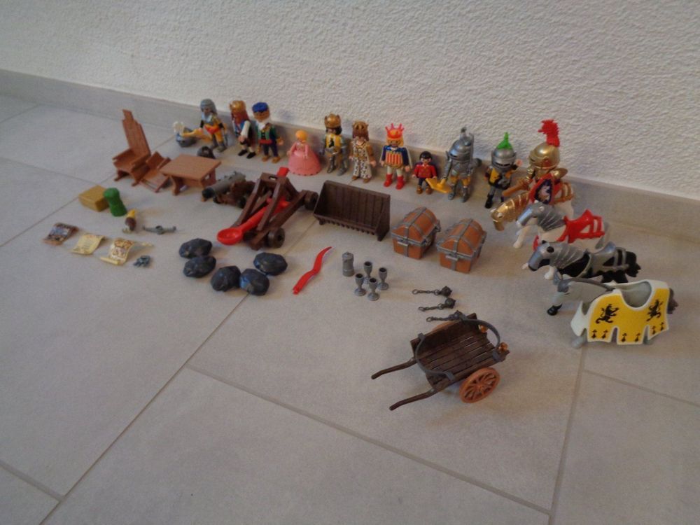 Playmobil 4865 Grosse Löwenritterburg (Gebraucht) in Küssnacht am Rigi ...
