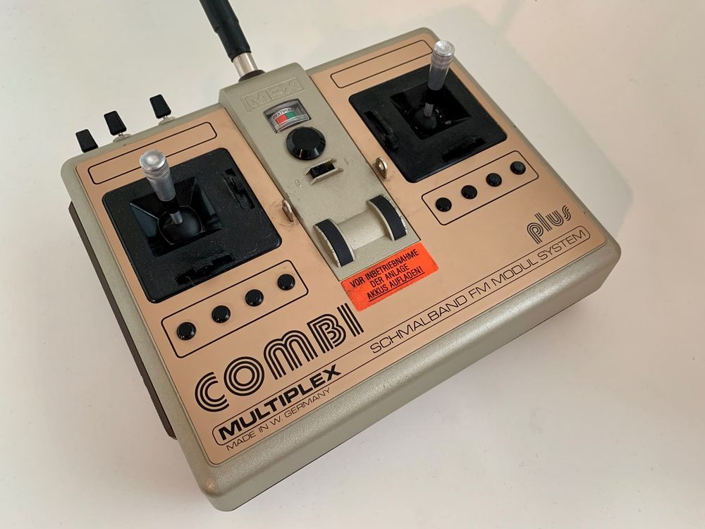 Multiplex Combi Plus, Fernsteuerung, 40 MHz, Combi-Switch (Gebraucht) in Uster für CHF 10 – mit ...