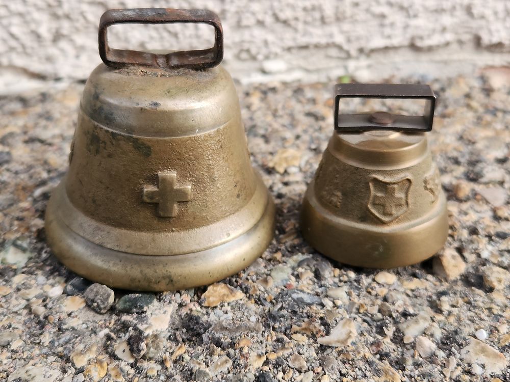 2 ancienne petite cloche en bronze | Kaufen auf Ricardo