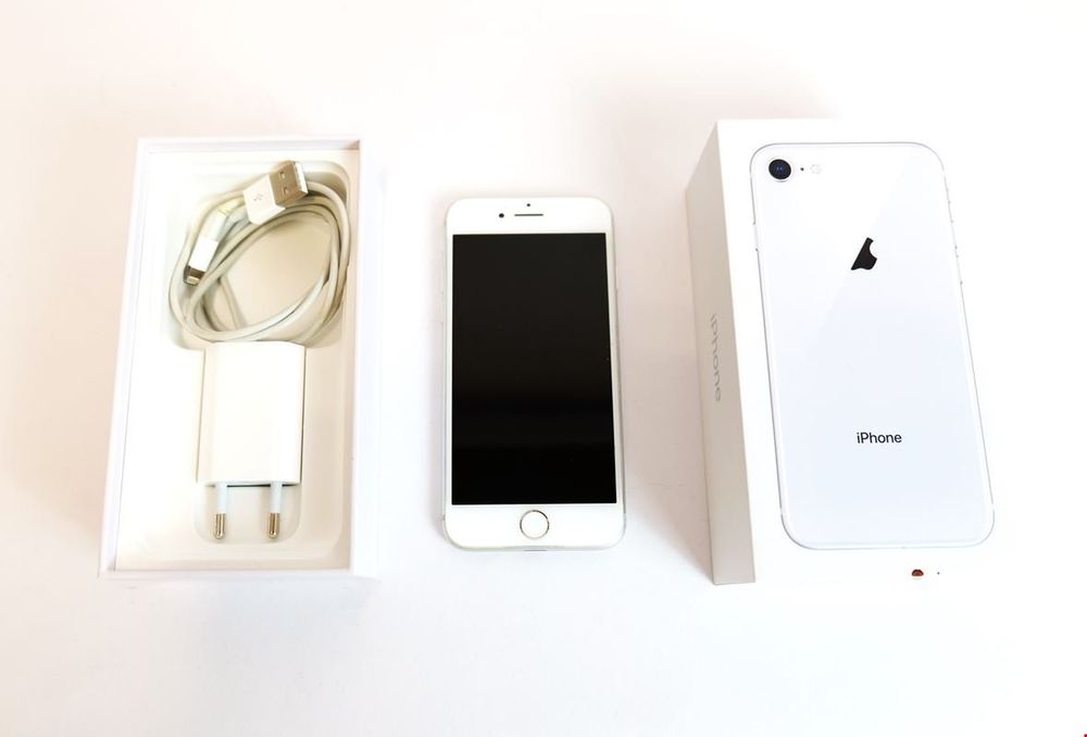 APPLE iPhone 8 256 GB weiss (Gebraucht) in Schaffhausen für CHF 102 ...