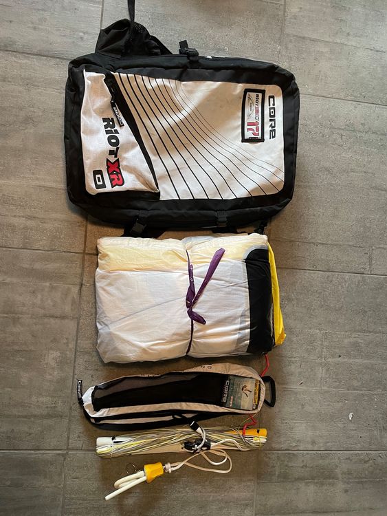 CORE Kite Riot XR2 LW 17qm mit passend breiter Core-Bar! (Gebraucht) in ...