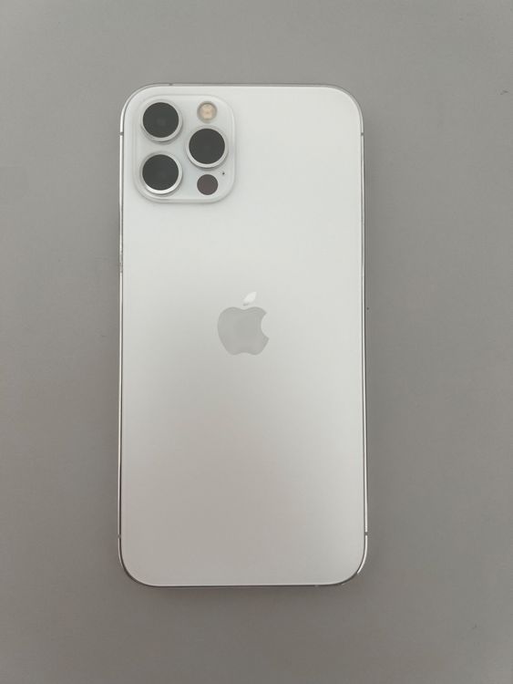 iPhone 12 Pro, Silber, 128GB mit Verpackung und Kabel (Gebraucht) in ...