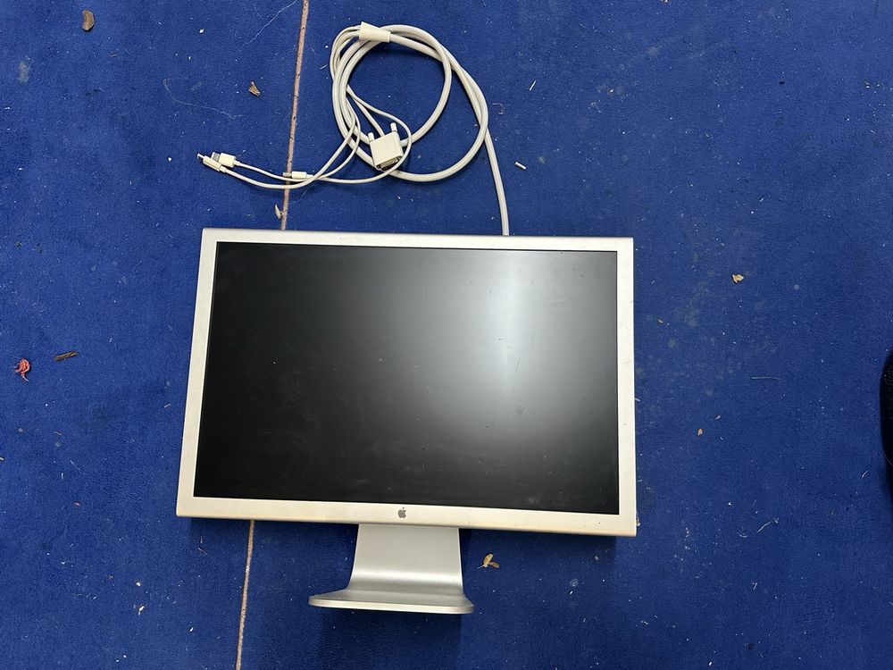 Apple Cinema HD Display 23“ | Kaufen auf Ricardo