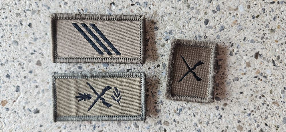 Abzeichen Set mit klett *** (Neu (gemäss Beschreibung)) in Riedholz für ...