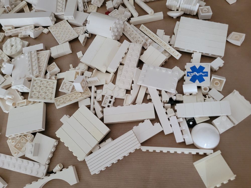 Lot de Lego blancs d'occasion. Lego weisse steine (Gebraucht) in La ...