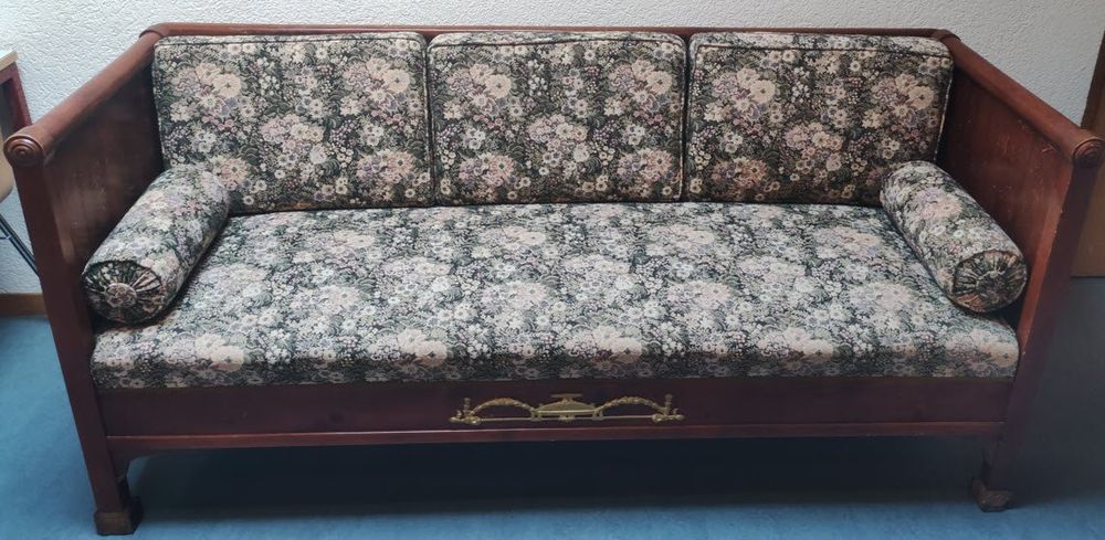 antikes Sofa (Gebraucht) in Bleiken für CHF 1 – nur Abholung auf Ricardo kaufen