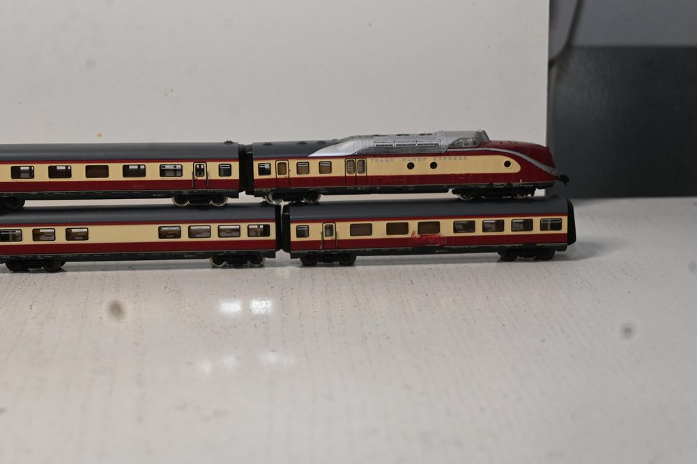 TEE Dieseltriebzug 7 teilig Roco Spur N ohne OVP , läuft (Gebraucht) in ...