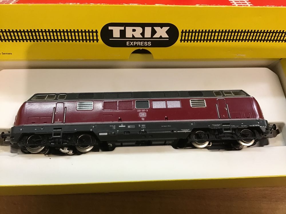 TRIX EXPRESS SYSTEM 2256 V200 HO GLEICHSTROM (Gebraucht) in Männedorf ...