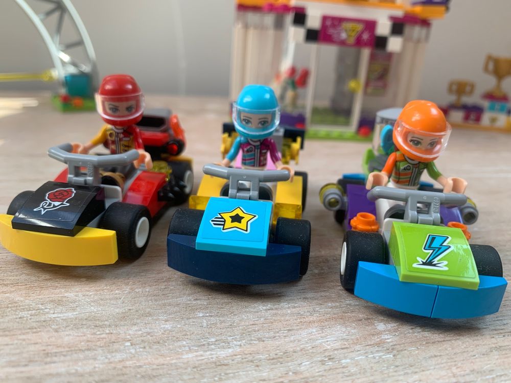 🏁 LEGO FRIENDS 41352 • Das grosse Rennen 🚗🚙🚕 (Gebraucht) in Winterthur ...