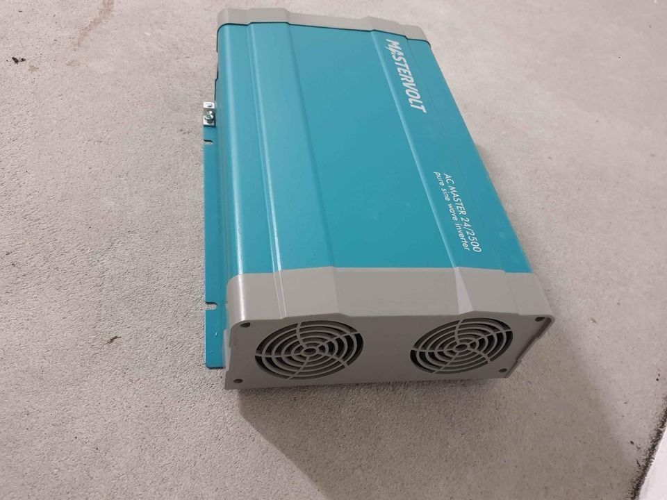 Wechselrichter Mastervolt 24/2500 | Kaufen auf Ricardo