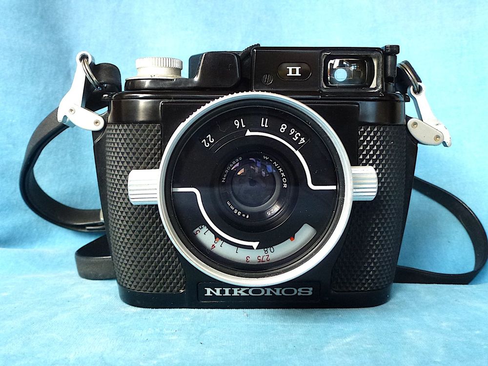 Nikonos II Unterwasserkamera W-Nikkor 1:2,5/35 (Gebraucht) in Zürich für CHF 94 – mit Lieferung ...