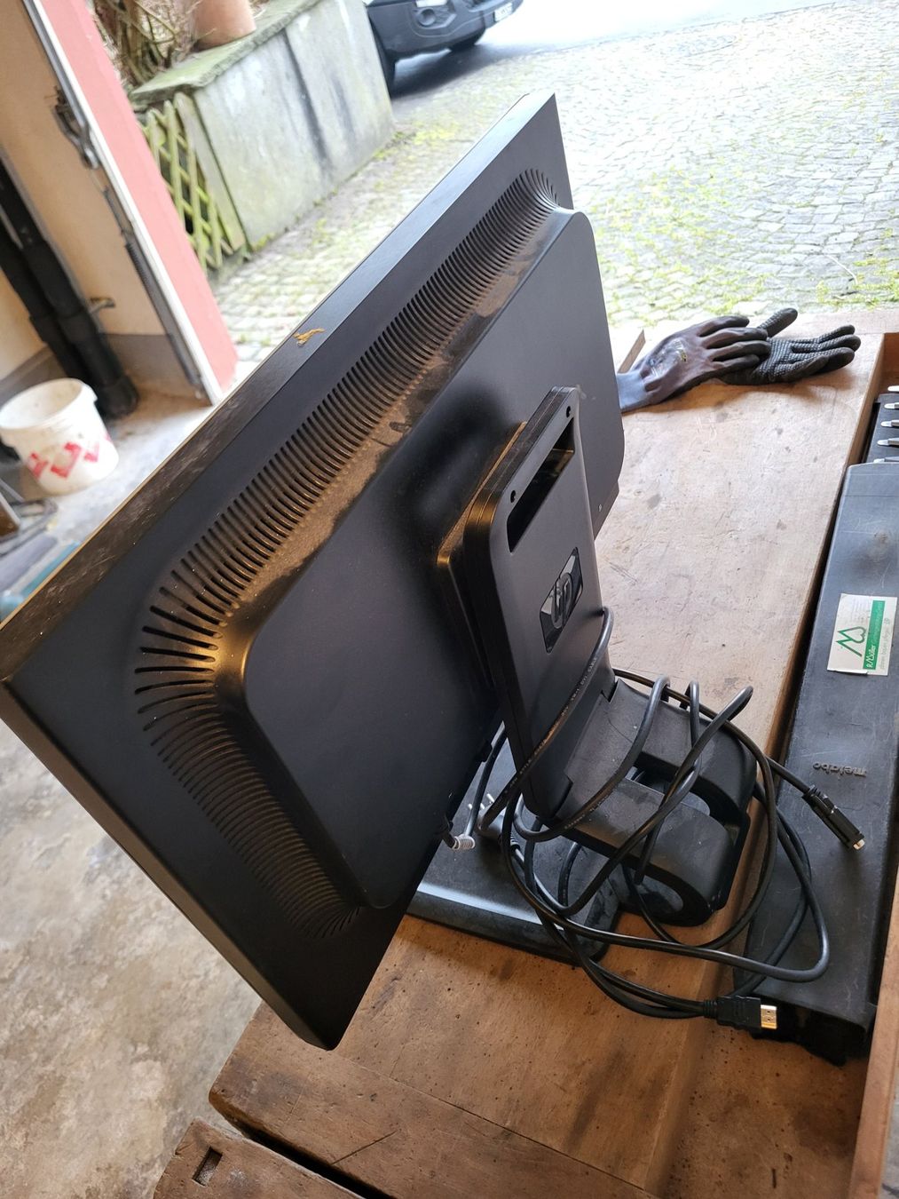 HP Compaq LA2405x – 24 Zoll LED Monitor – 1920x1200 (Gebraucht) in ...