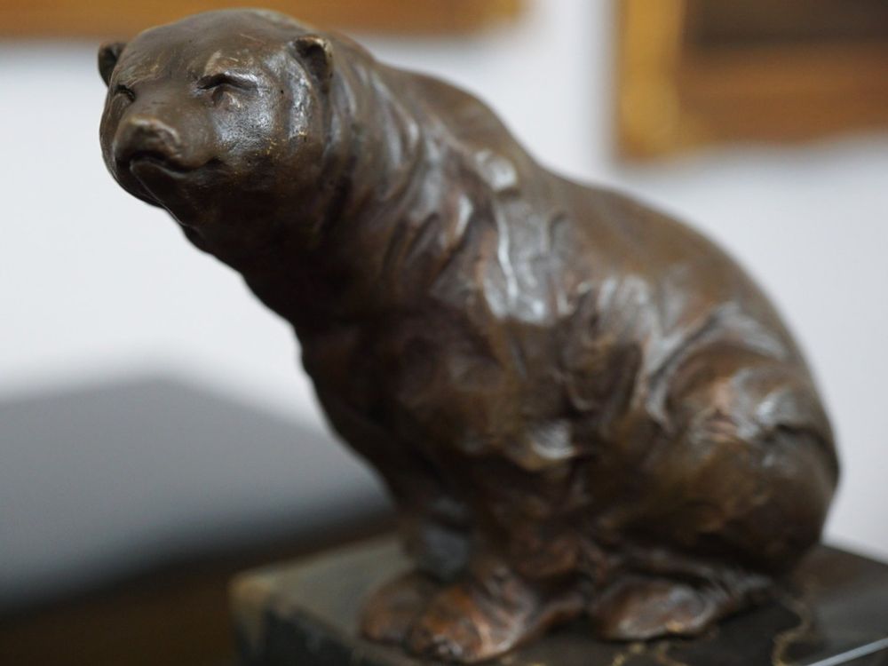 BRONZE FIGUR SKULPTUR PUTZIGER EISBÄR SIGNIERT MILO (Gebraucht) in ...