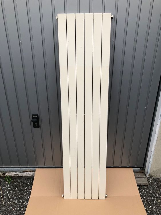 Heizkörper Radiator 180x45x4 (Gebraucht) in Igis für CHF 120 – nur Abholung auf Ricardo kaufen