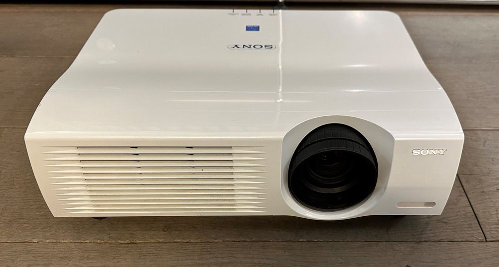 Sony Beamer VPL-PX40 | Kaufen auf Ricardo