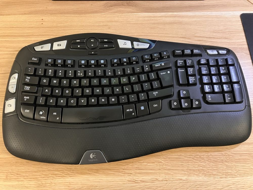 Keyboard Logitech K350 Wave (Gebraucht) in Martigny für CHF 1 – mit ...