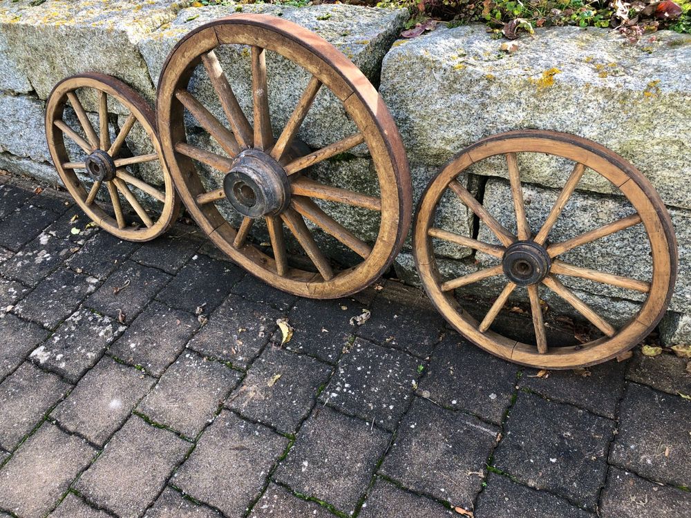 Original Holz Wagenrad: 3 Wagenräder im Set (Gebraucht) in Truttikon ...