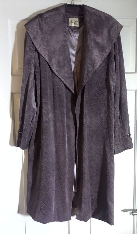 Henry Haskin Luxus Samtmantel mit schönem Muster zu Nile | Kaufen auf ...