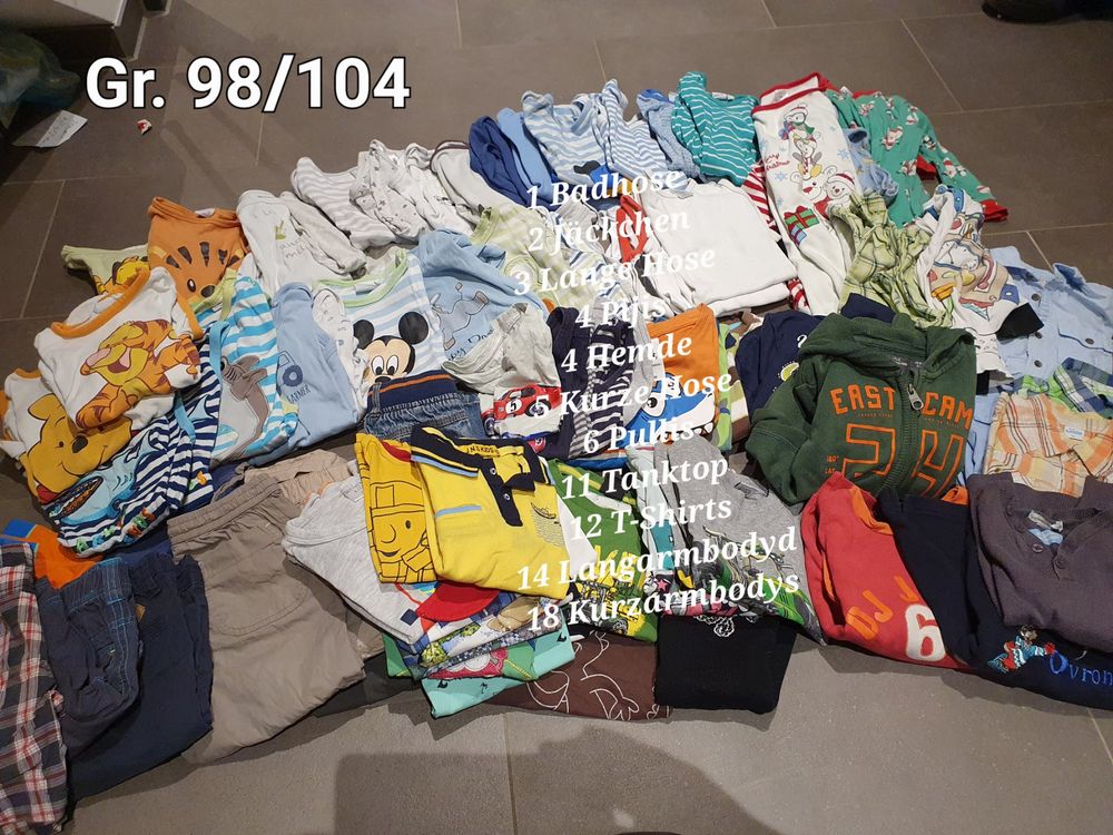 Kleider Paket Junge Gr. 98/104 - 40 Stk. Zum auswählen (Gebraucht) in Huttwil für CHF 2 – mit ...
